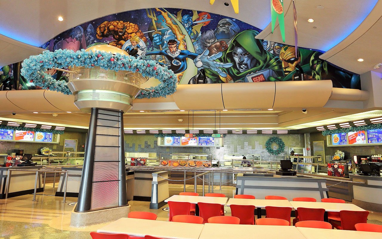 Creating a Stellar Guest Experience With Theme Park Digital Signage